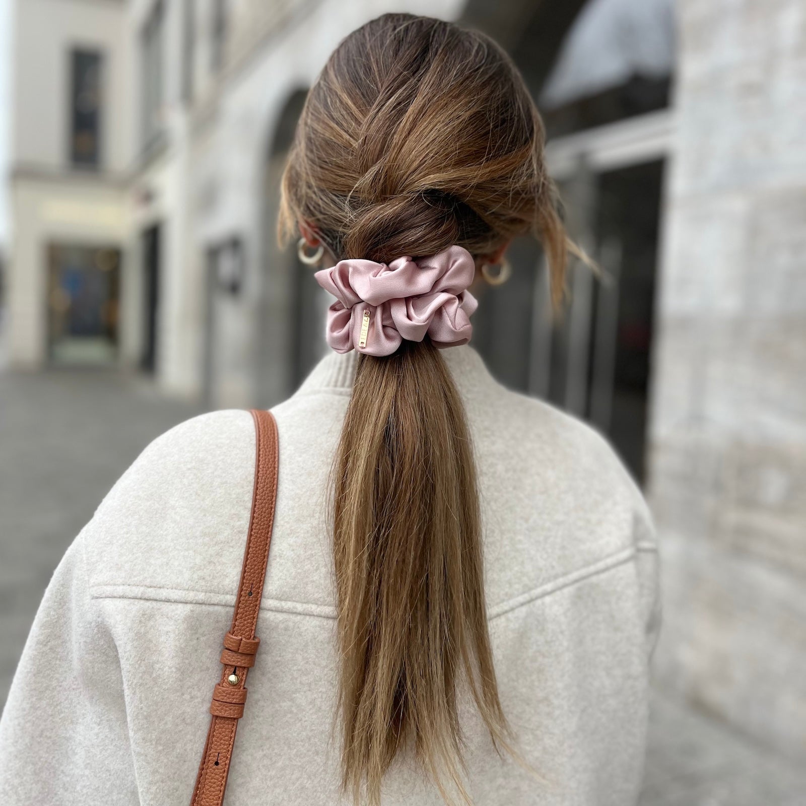 Seiden Scrunchies und Haaraccessoires bei EDEAliss